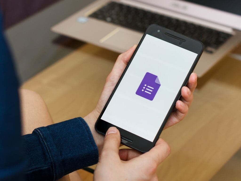 Ini Cara Membuat Google Form Lebih Menarik