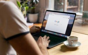 Cara Memperbaiki Peringatan Insecure Download Blocked di Chrome